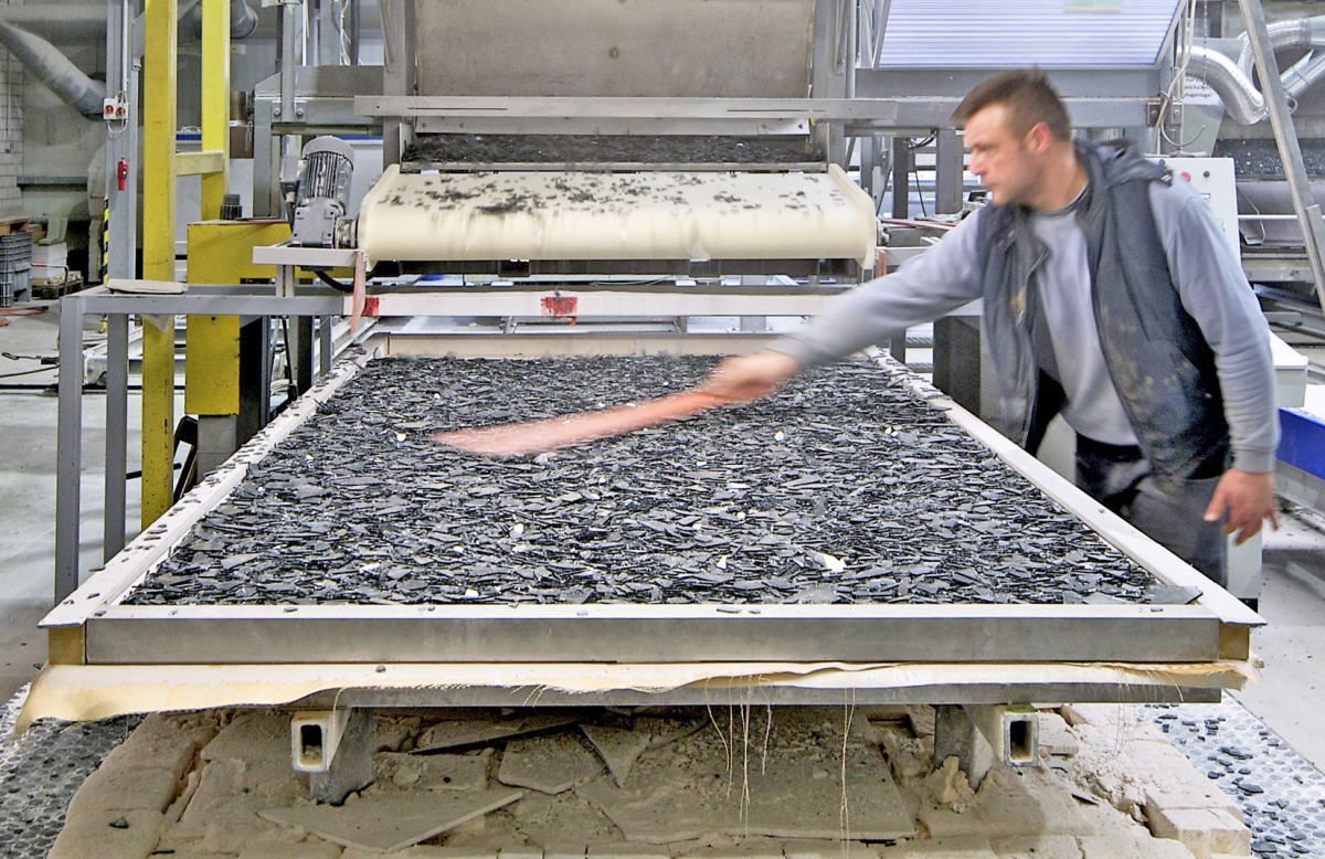 Recycling: Ziegel, Glas und WDVS - bauhandwerk