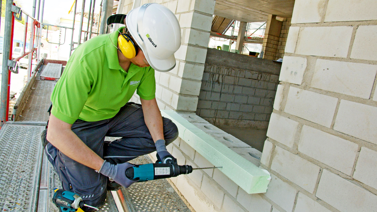 Vorwandmontagesystem von illbruck erleichtert die Fenstermontage - bauhandwerk