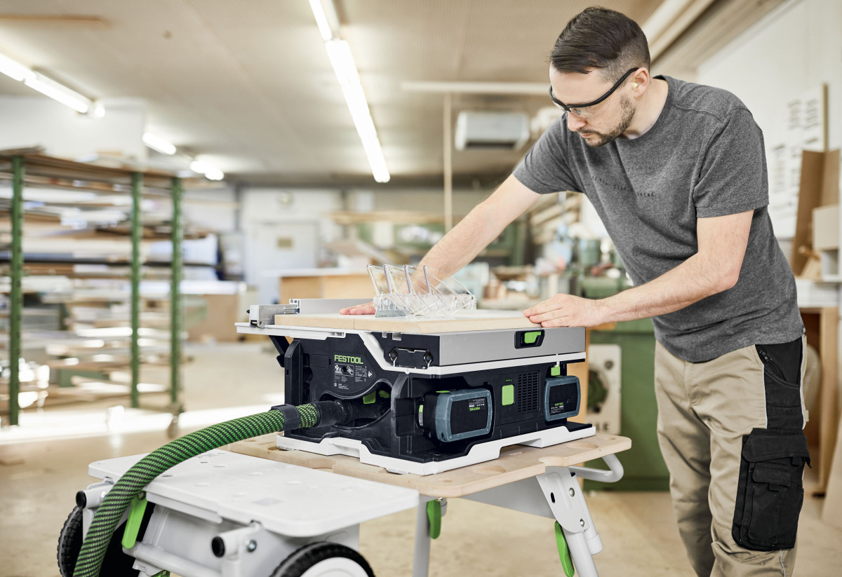 Akku-Tischkreissäge für präzise Schnitte - bauhandwerk
