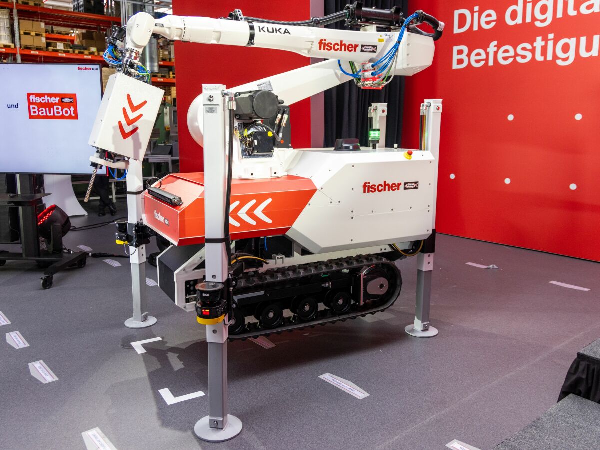 Befestigungsroboter „BauBot" soll Handwerker bei der täglichen Arbeit ...