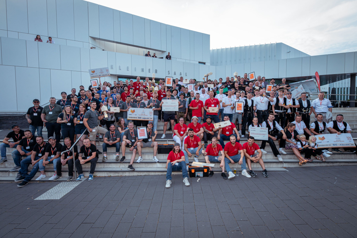 Ausgelassene Stimmung bei Verleihung des zweiten Deutschen Dachpreises ...