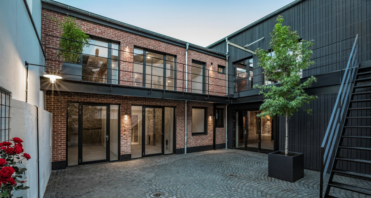 Fenster und Türen für Alte Senffabrik in Düsseldorf - bauhandwerk