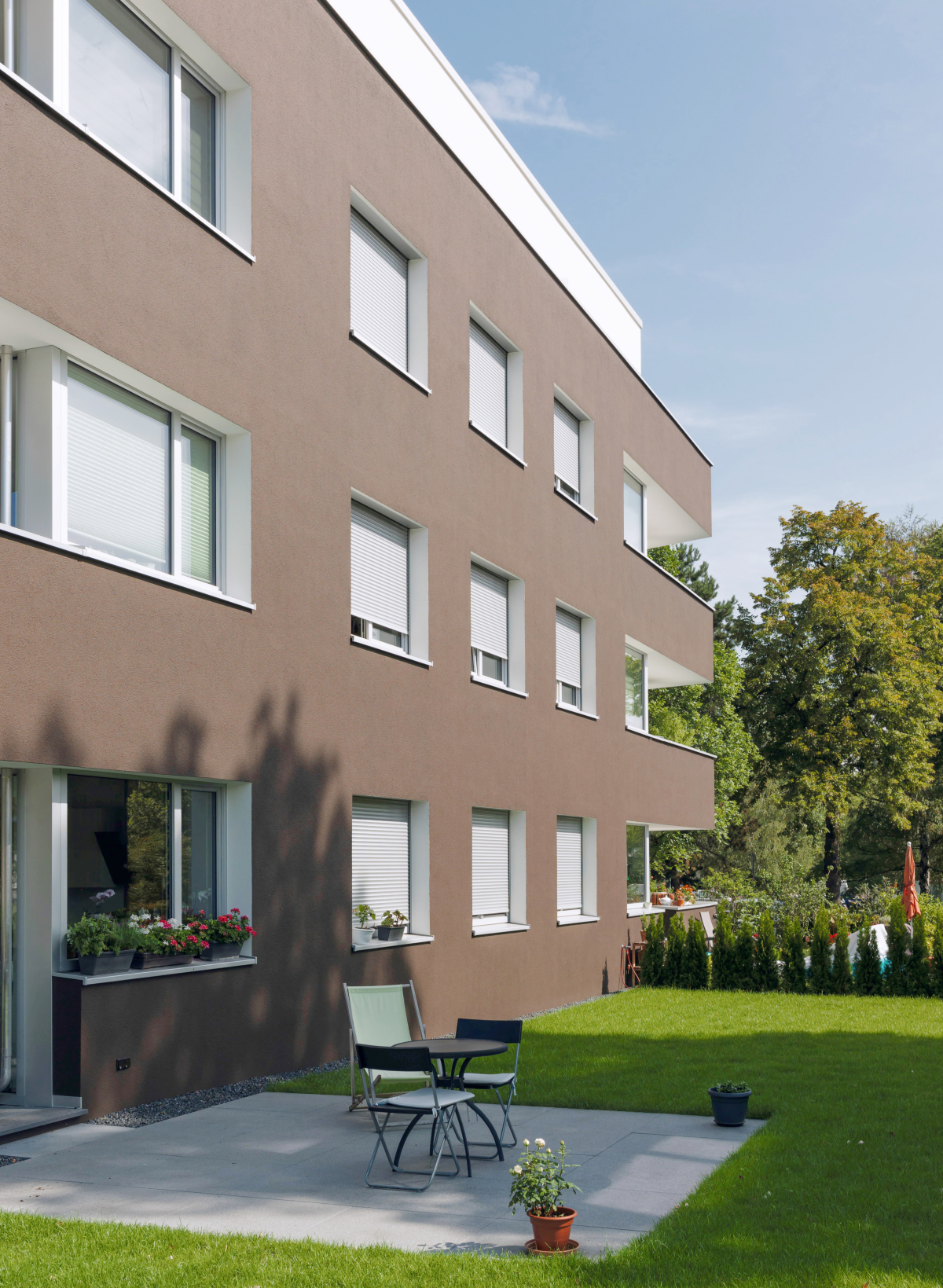 WDVS-Fassaden mit intensiven Farbtönen gestalten - bauhandwerk